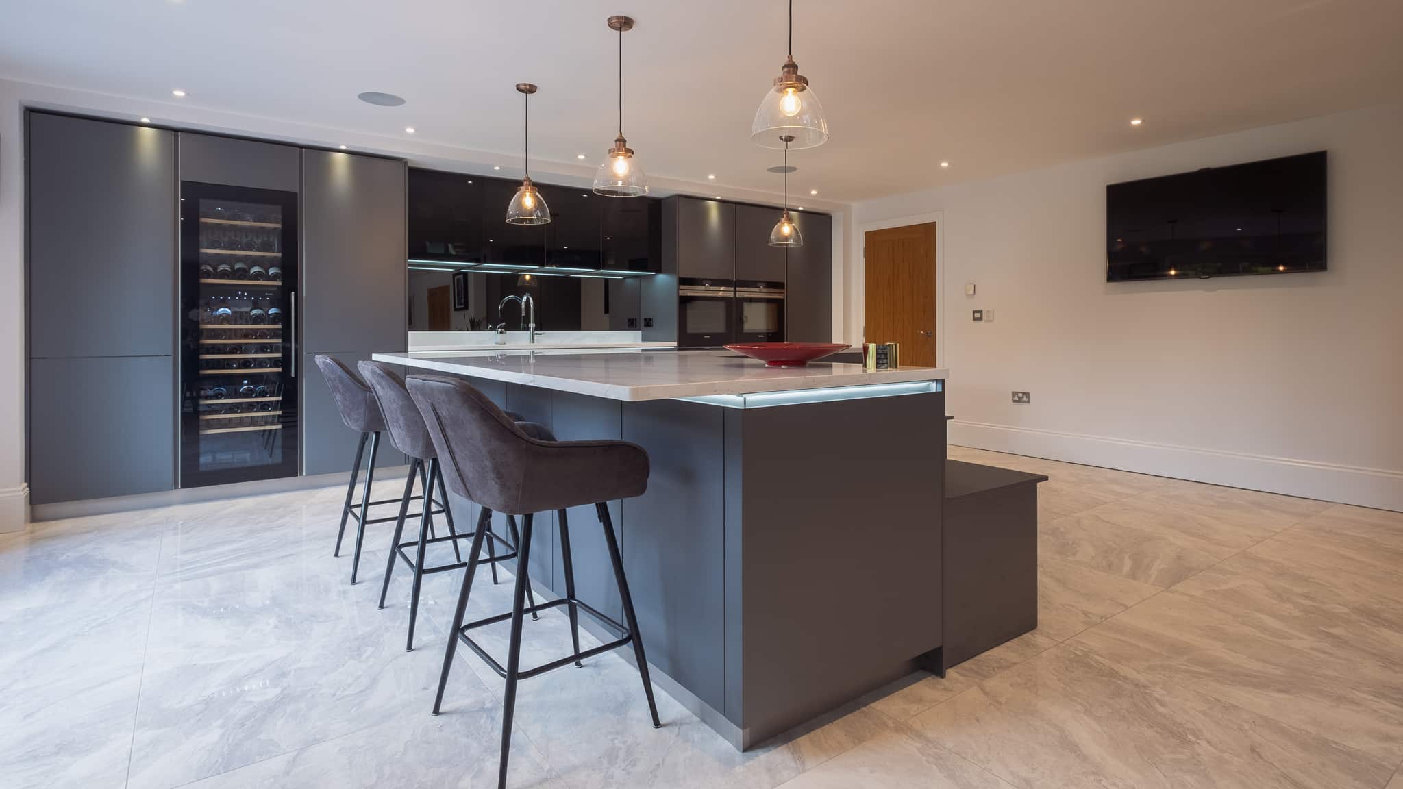 J.S. Designs – Bespoke Kitchens. Beautifully made